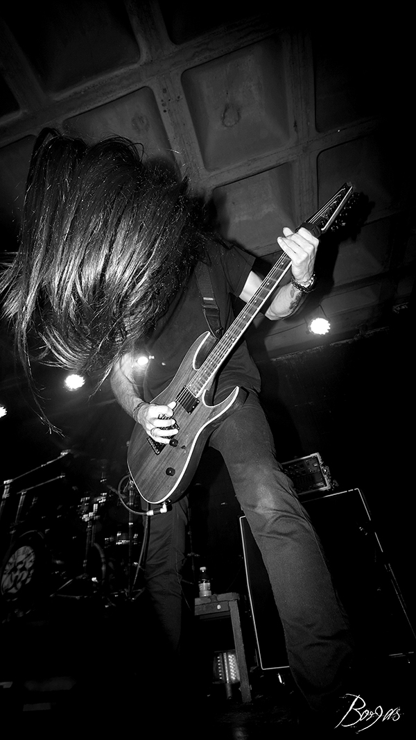 La Biblioteca de Miguel Borgas: Fotos Infrahumano