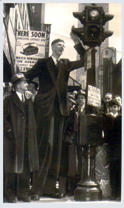 Paranormal And Strange World: Robert Pershing Wadlow - The Tallest ...