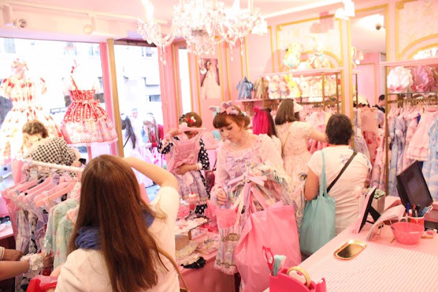 ♥ Marinette in Wonderland ♥: ♥ Angelic Pretty Paris GRAND OPENING 7/7 ♥