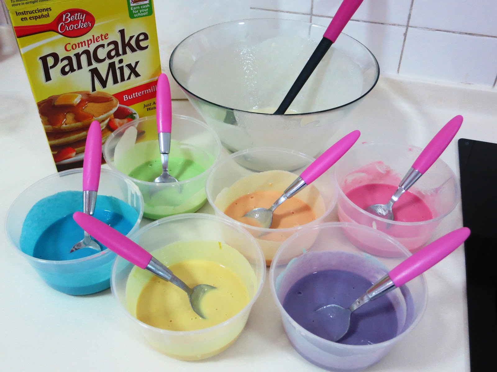 PinkyPiggu: {Recipe} Rainbow Pancakes ~ The Day We Made LOVE & STAR