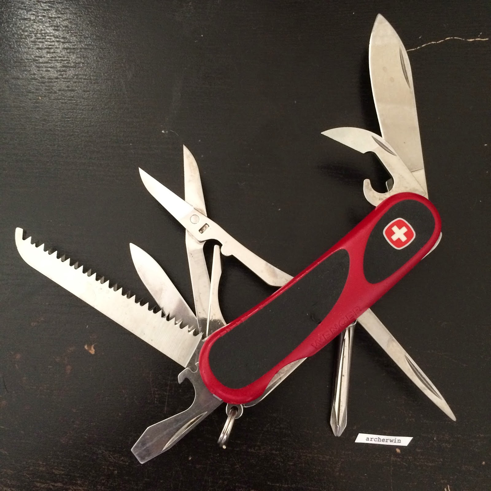archerwin's Swiss Army Knives: COLLECTION: Wenger EvoGrip 18 Handyman ...