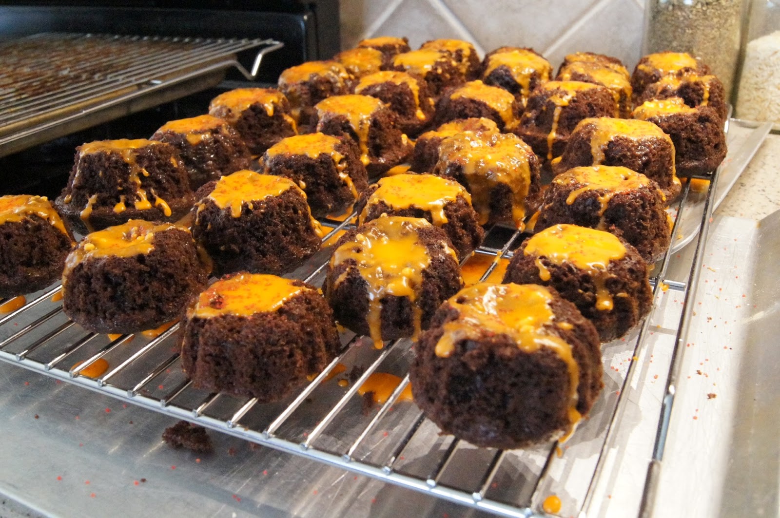 Nest Your Best: Dino Party - Volcano Cupcake