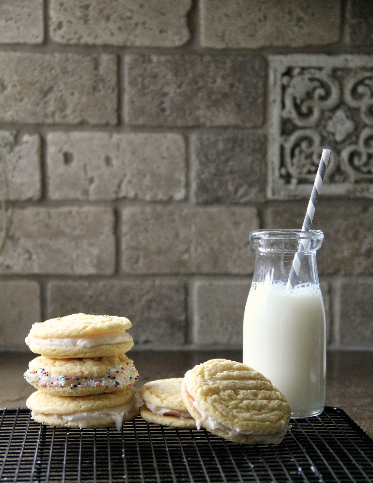 Sprinkled With Confetti: Golden Oreos