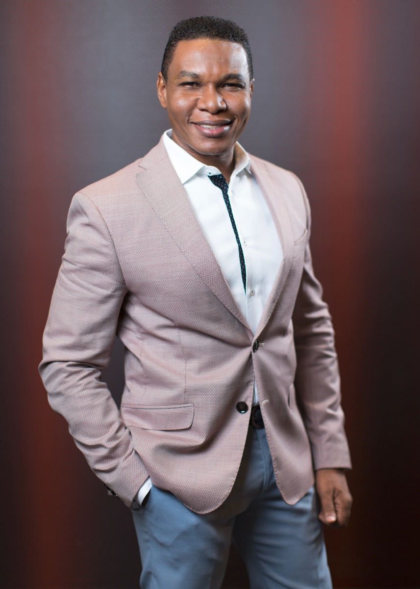 Picoteando el Espectaculo: Raymond Pozo confirma oferta de Telemundo ...