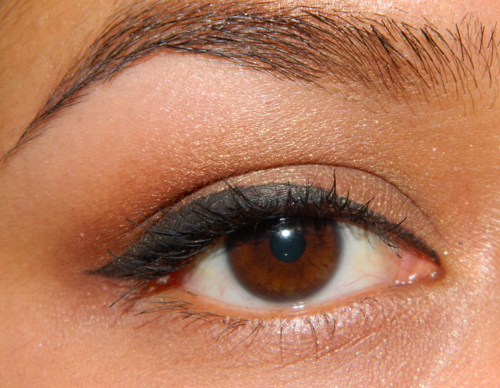 Blush Tree: Beauty Tip #2: Emphasize the Eyes Using the Tightlining Method