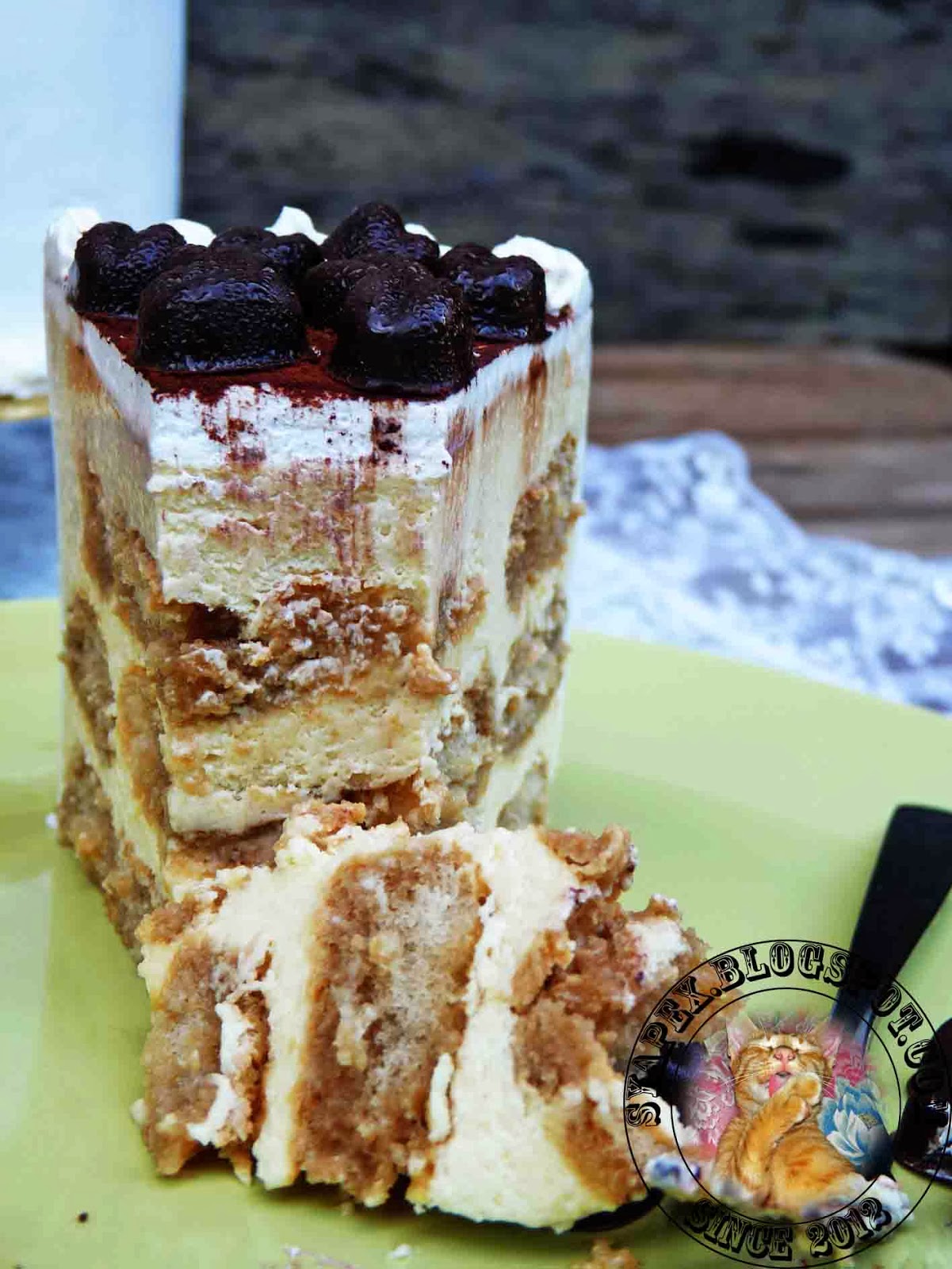 syapex kitchen: Sponge Finger Tiramisu Cake