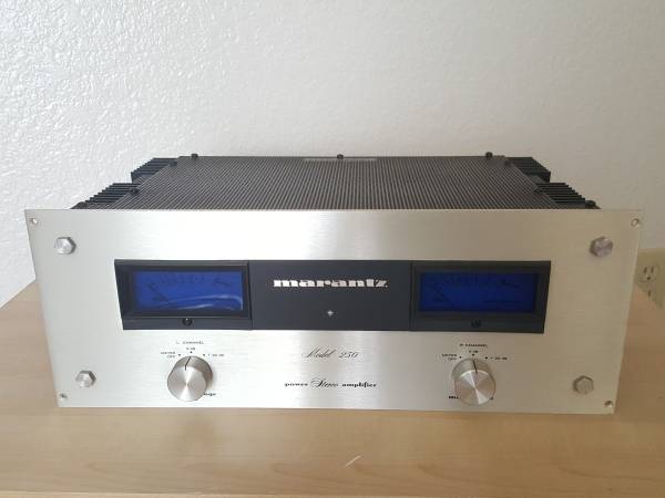 Recycled Stereo Plus: Marantz model 250 Stereo Power Amplifier - Mint!
