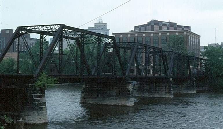 Industrial History: Trail/Conrail/Pennsy/GR&I Blue Bridge over Grand ...