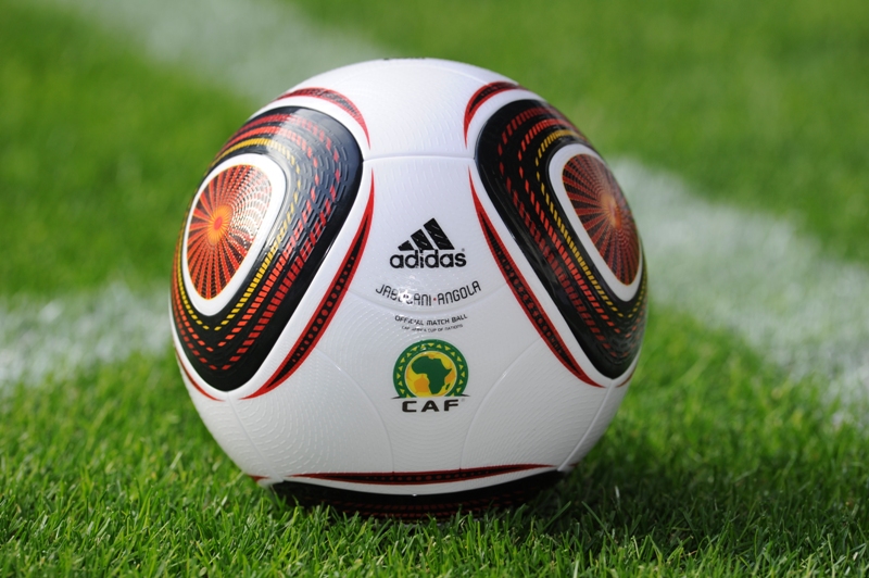 Real Madrid And Barcelona 2012: Adidas Jabulani