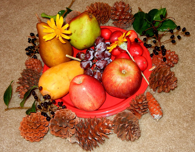 A photo, A thought............: Creativity: Autumn platter ...