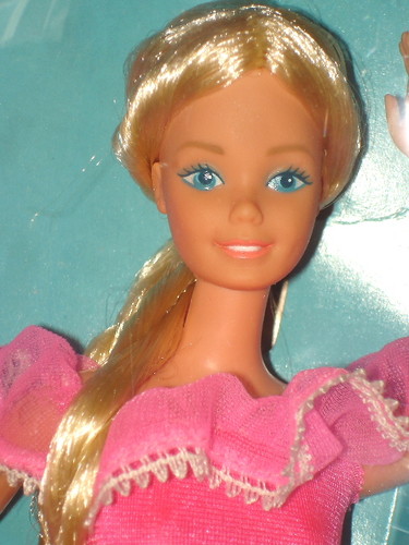 SPRINKLES AND PUFFBALLS: Barbies in 1983