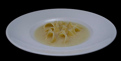 El que no mata, engreixa: "Escudella i carn d'olla". Cocido, pote ...