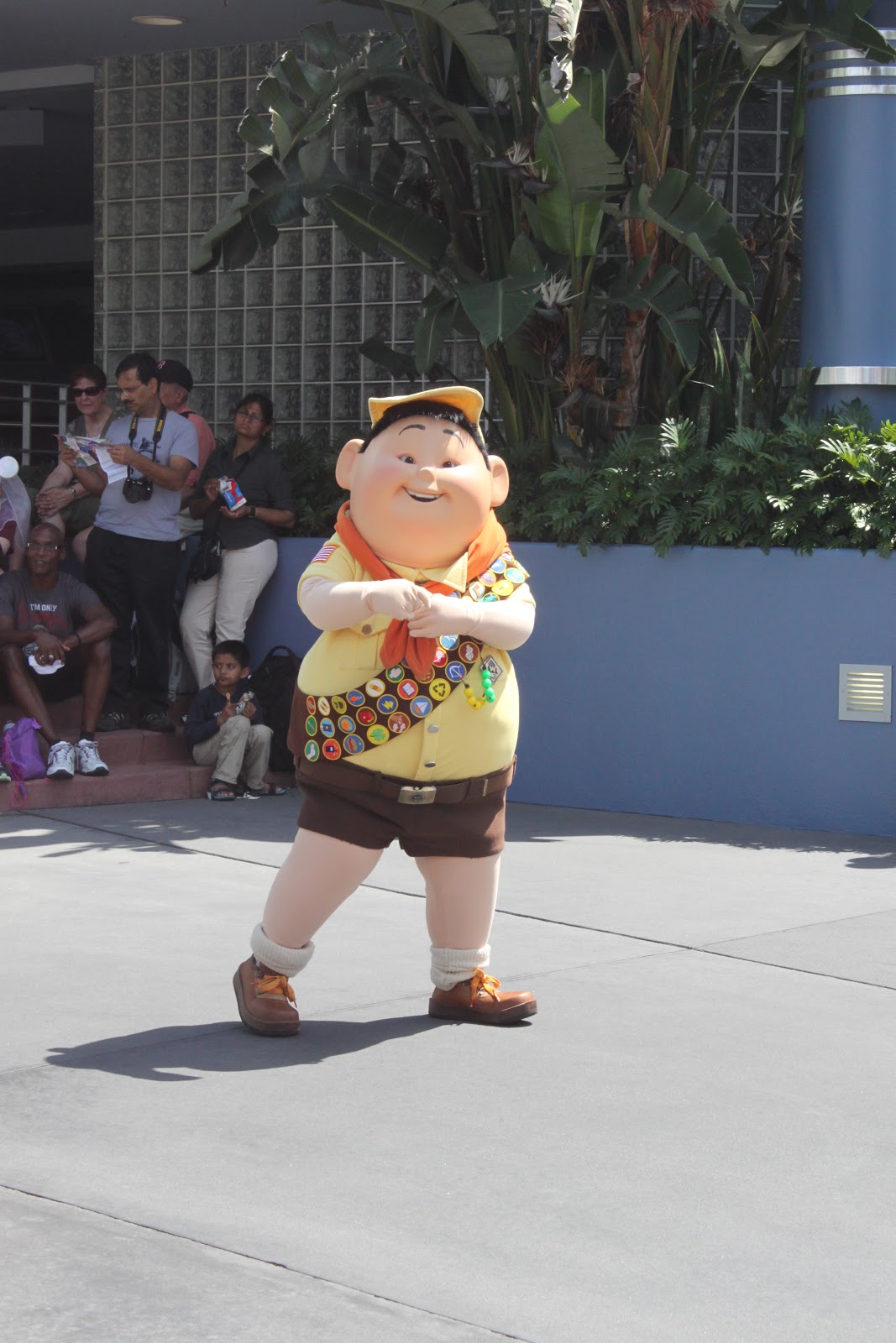 Breakfast with Tiffany: Disney Hollywood Star Sightings and Autograph ...