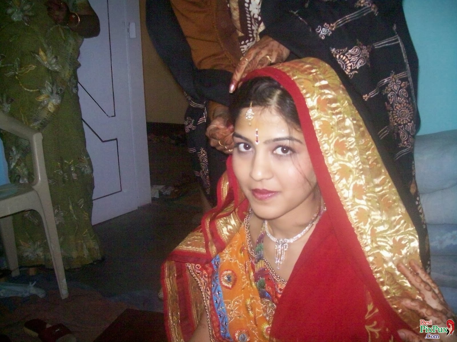 Free Indian Bhabhi Ki Suhag Rat Ki Picture 2014 - Free Wallpaper Hd Photos