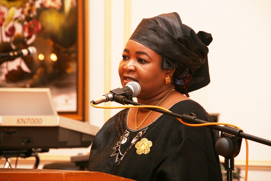 GLOBE CELEBRITIES GOSSIPS: June 2011