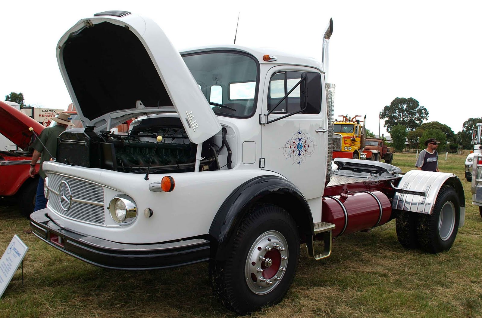 Historic Trucks: March 2011