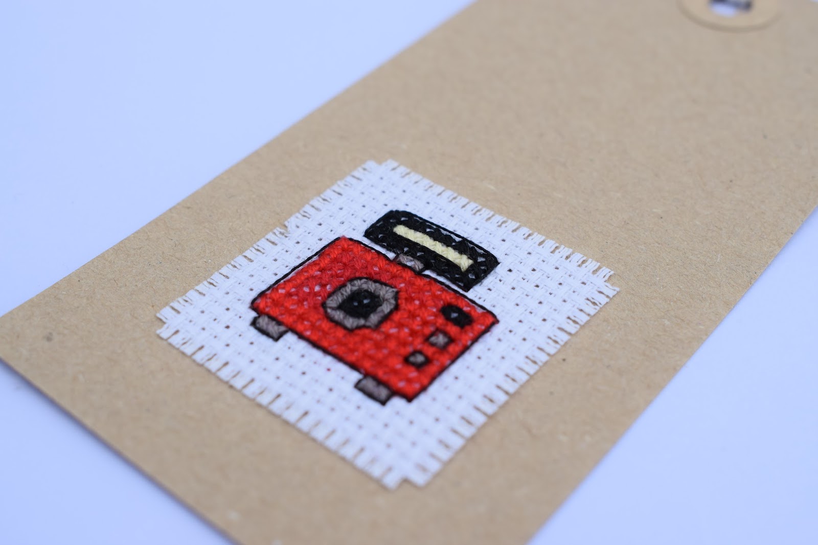 Free cross stitch camera pattern PDF - Craft with Cartwright