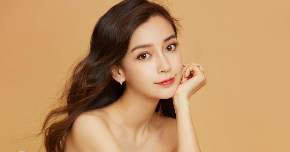 China Entertainment News: Angelababy poses for photo shoot