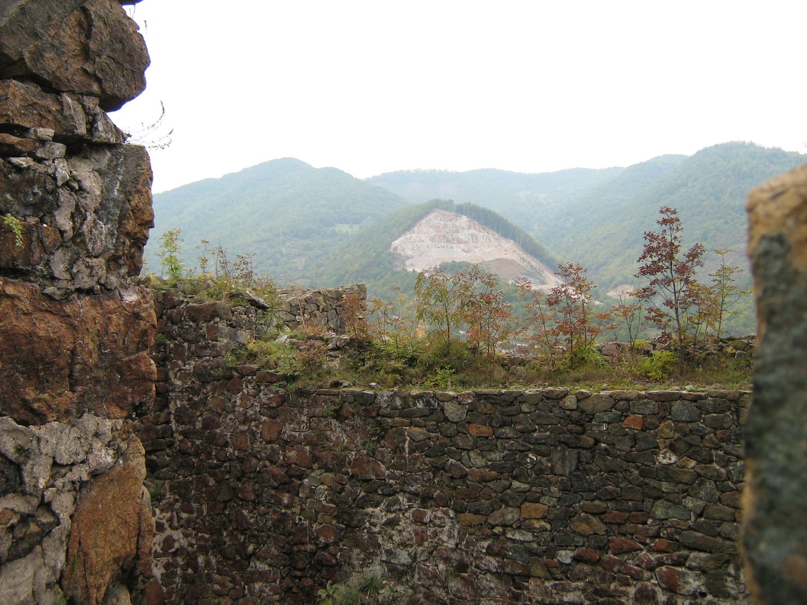 The Art History Journal: Maglic Fortress - Serbia