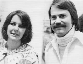 Lindolf Bell - a vanguarda da palavra dita | Templo Cultural Delfos