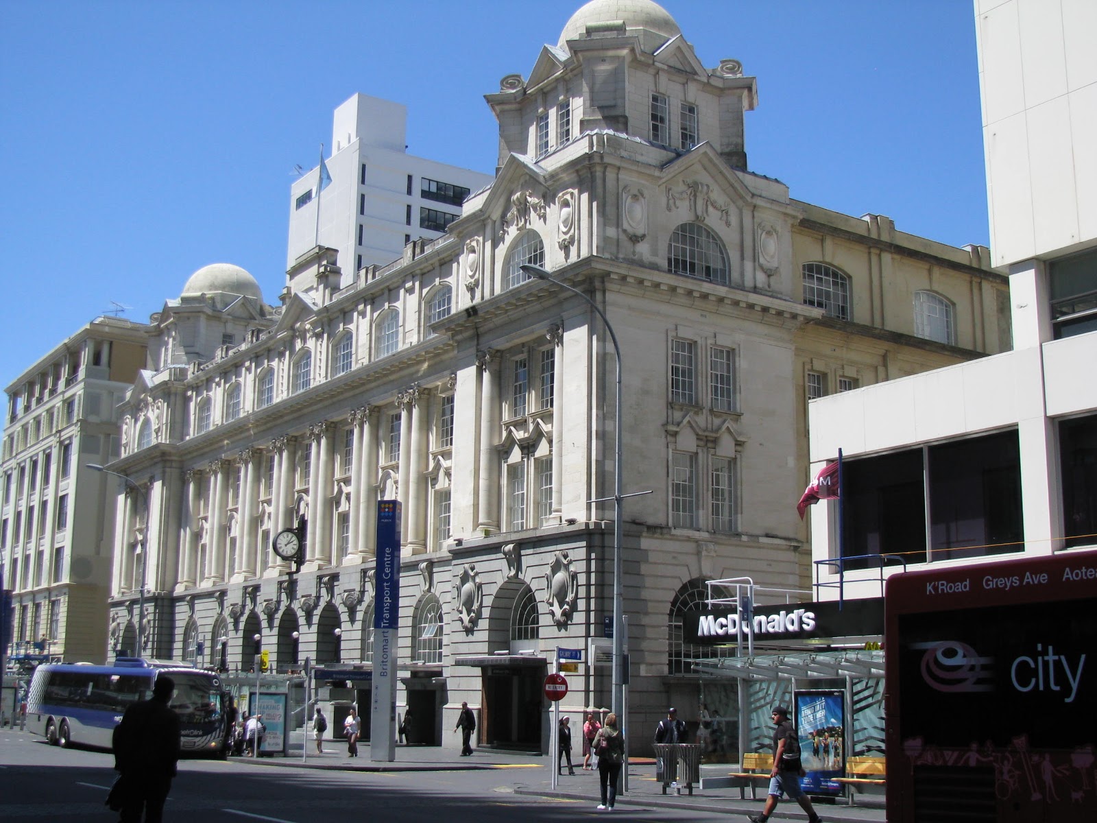 New Zealand Tourist Guide: Britomart Train Station in Auckland
