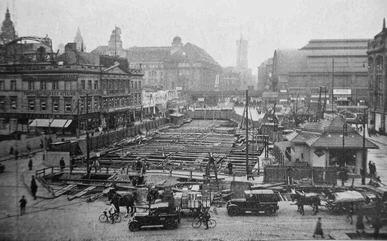 Modernes Berlin der Kaiserzeit & Die Zwanziger Jahre in Berlin ...