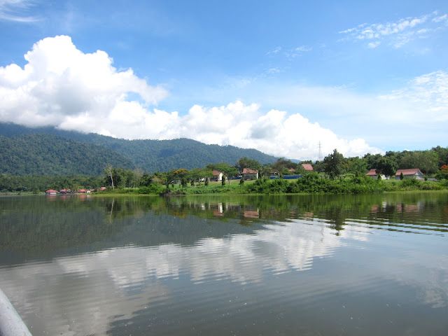 Travelholic: Tasik Raban of Lenggong Valley