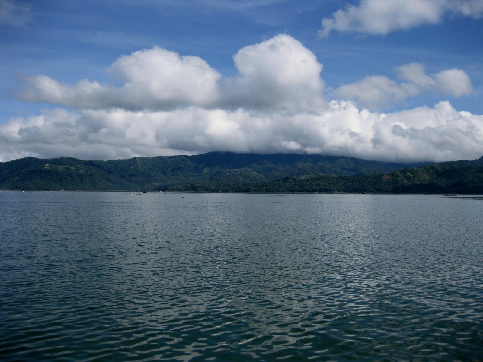 Lake Buhi, Philippines | Christine Loves to Travel