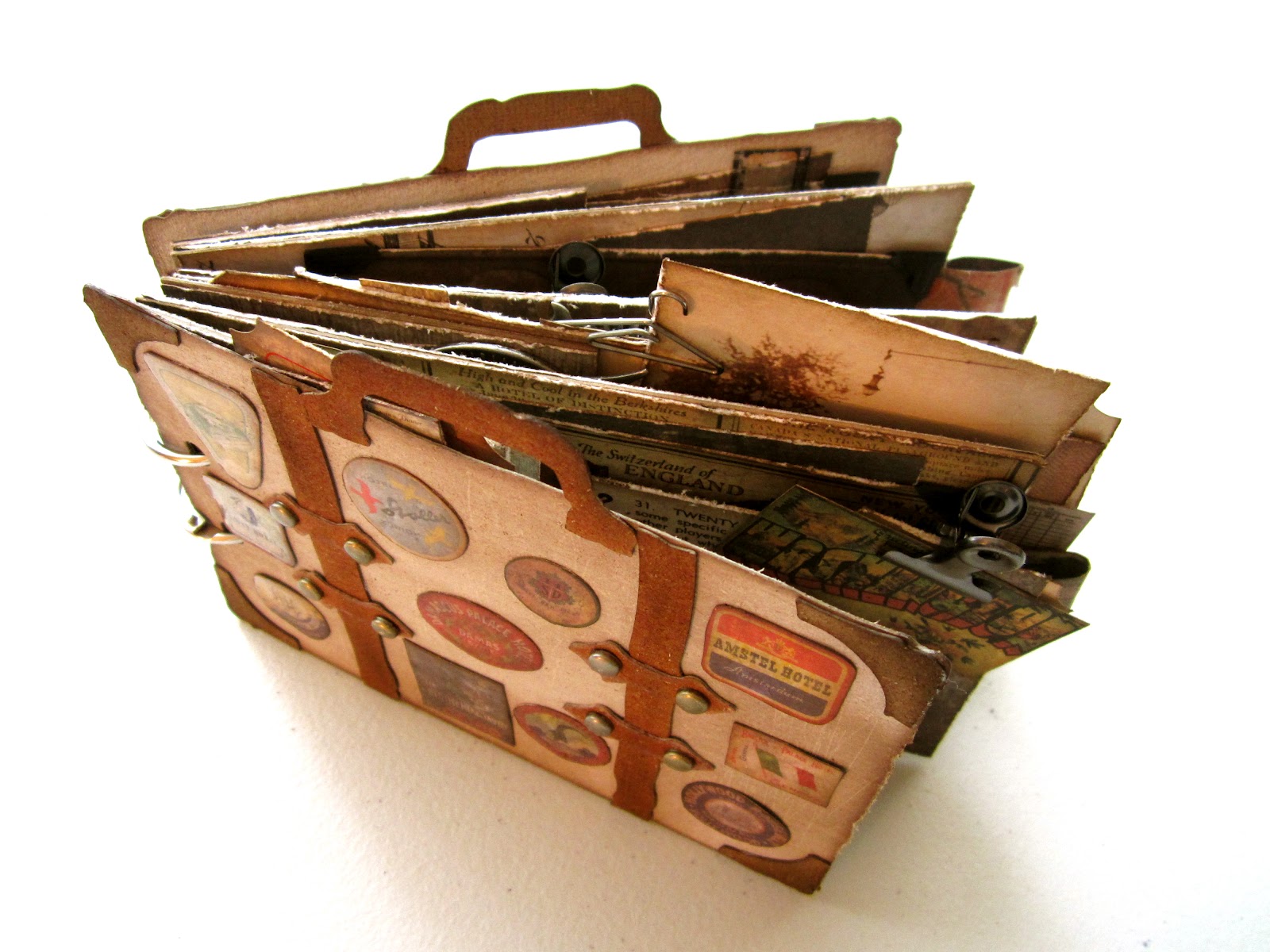 Paperiah: "A Suitcase of Memories" 6/07 Class