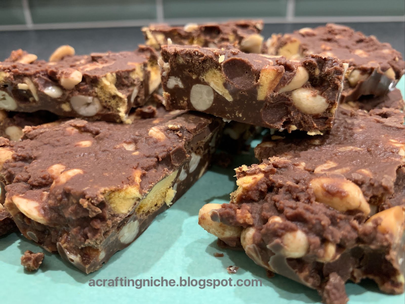 A Crafting Niche: Nigella Sweet and Salty Crunch Nut Bars