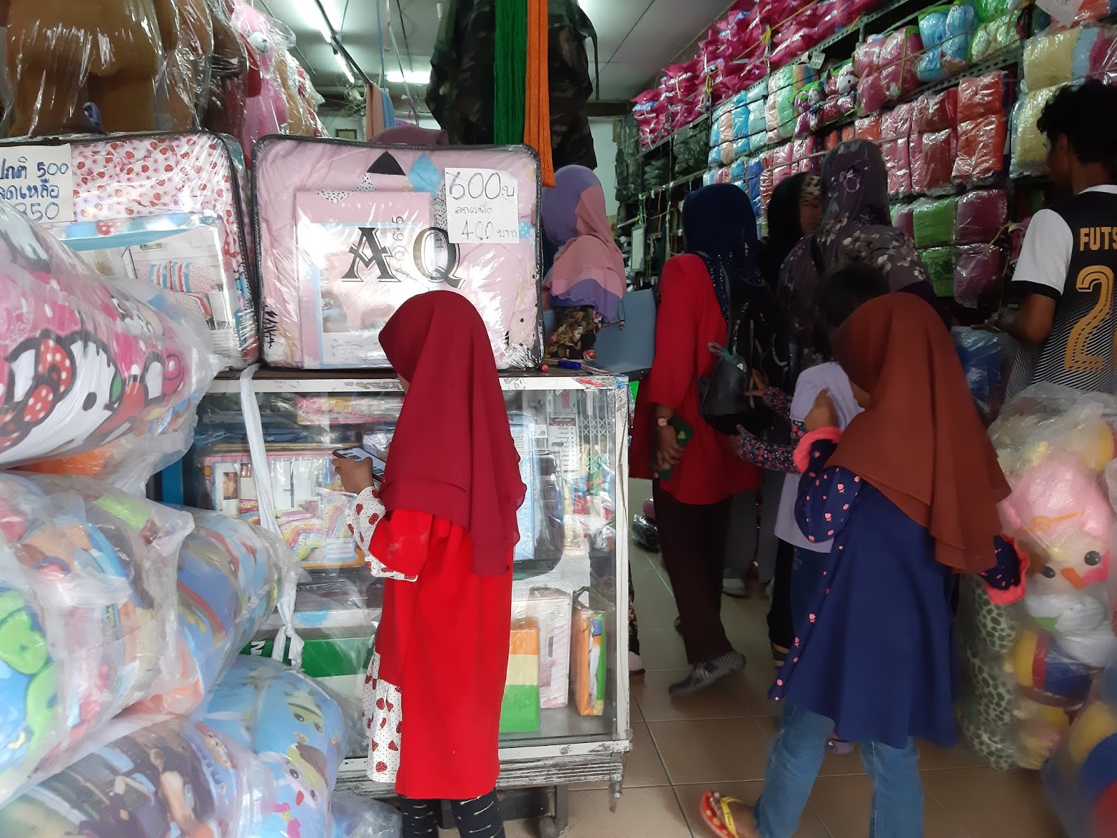 PEKAN SU-NGAI KOLOK @ PEKAN GOLOK, NARATHIWAT, THAILAND