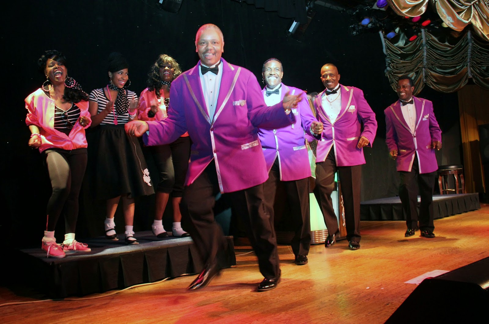 HOLLYWOOD UNDERDOG ™: The music of a heartbeat...Forever Doo Wop