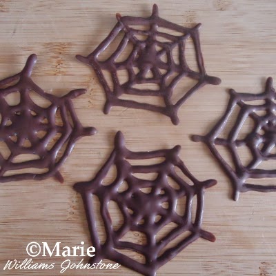 How to Make a Chocolate Spiders Web