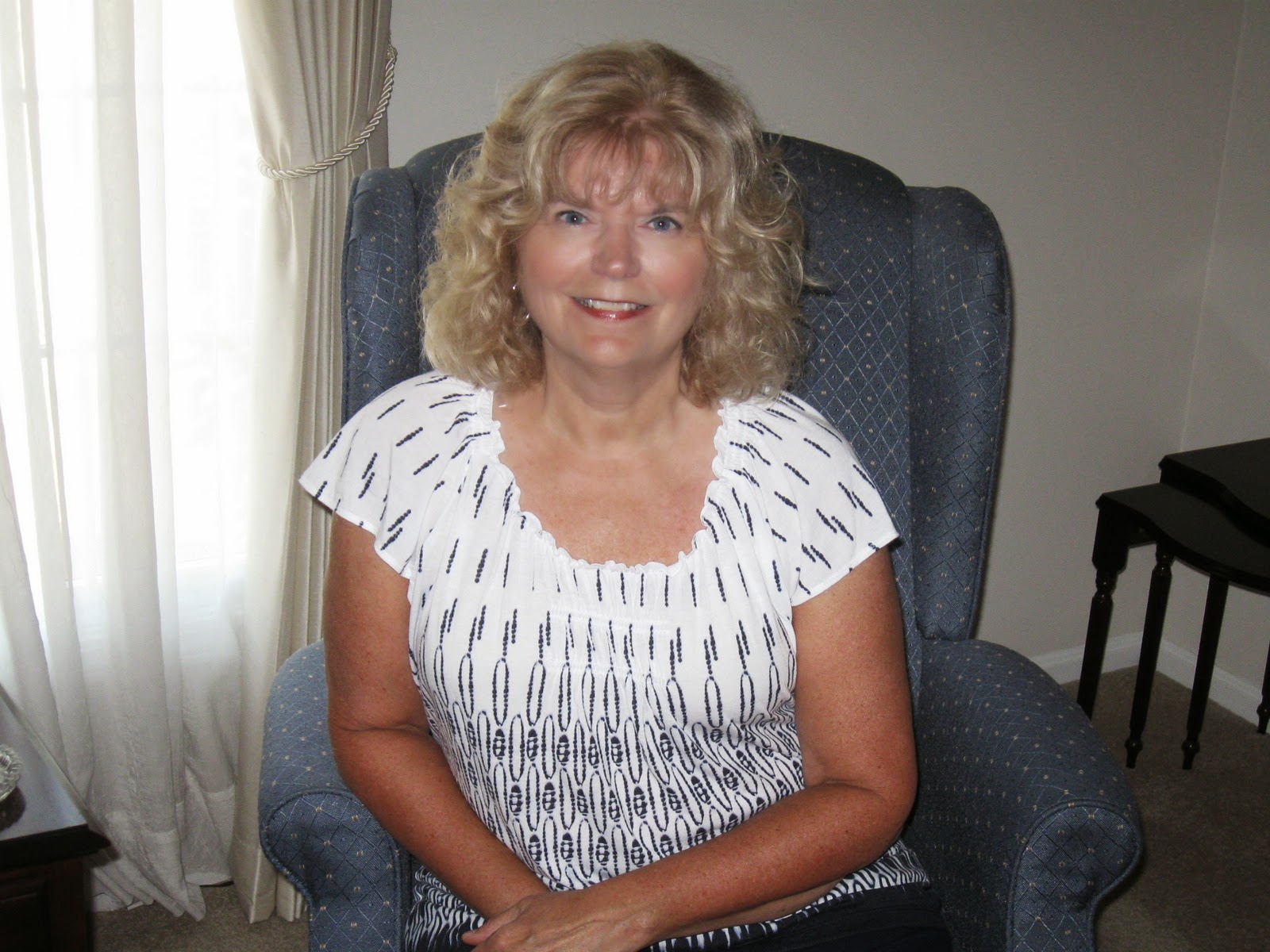 Author Joanne Rawson: My Review Of Broken Dreams by Nancy Pennick