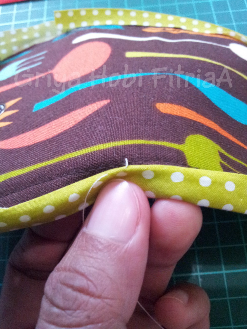 Griya Hobi FitriaA: Bias Tape Tutorial (tutorial bisban)