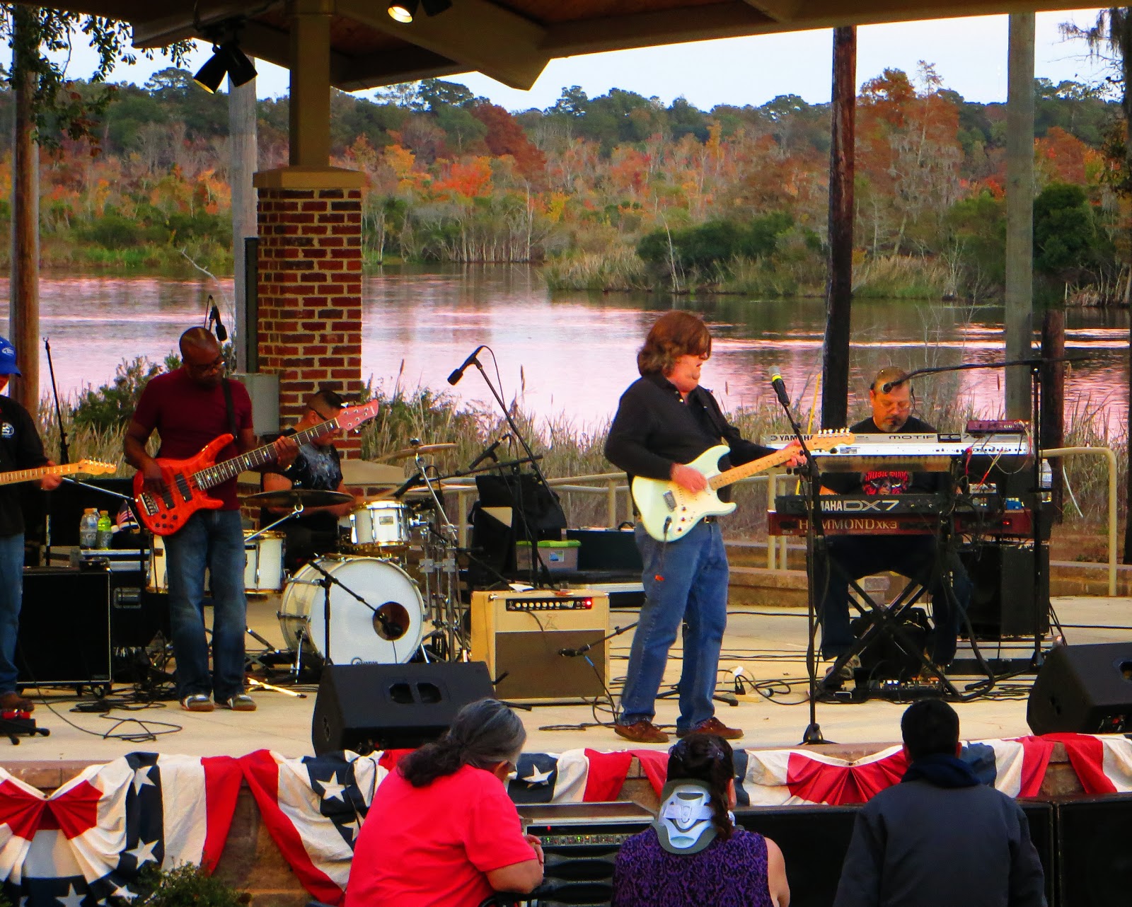 chuckography: Music In The Hanahan Park