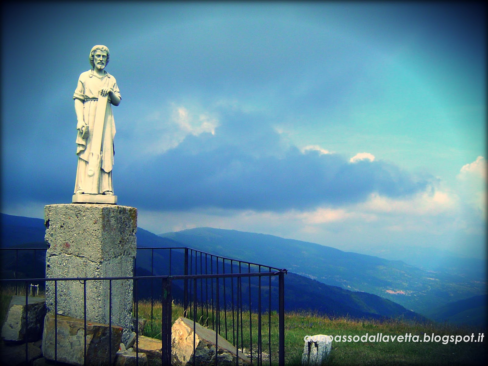 A un passo dalla vetta : Anello: Caldirola - Rif. Orsi - M.te Chiappo ...