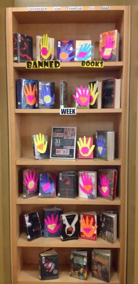 Librarian on Display: A Year Of Library Displays!