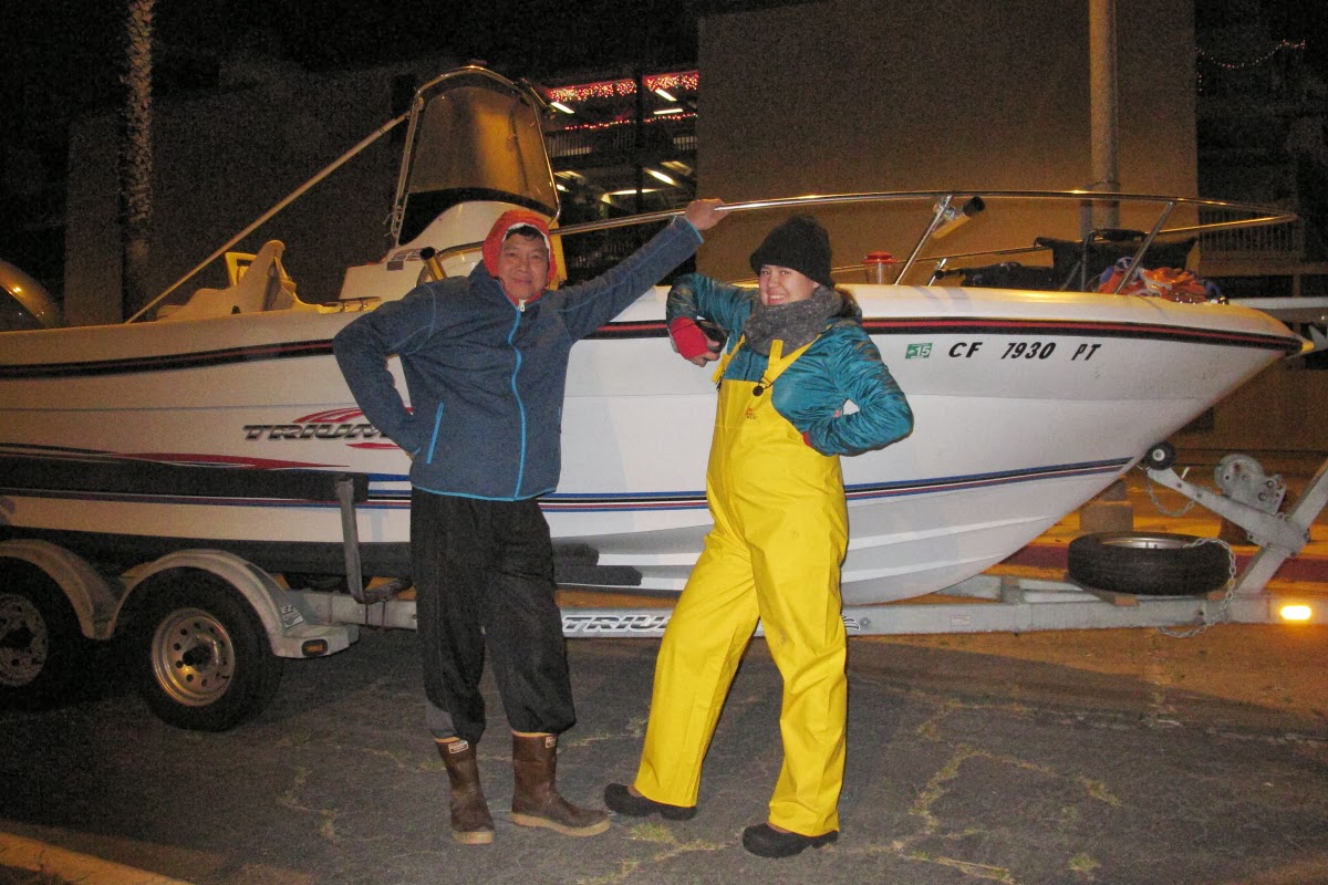 Mai Foods: Deadliest Catch - Lobster Hooping; a Long Beach Harbor Adventure