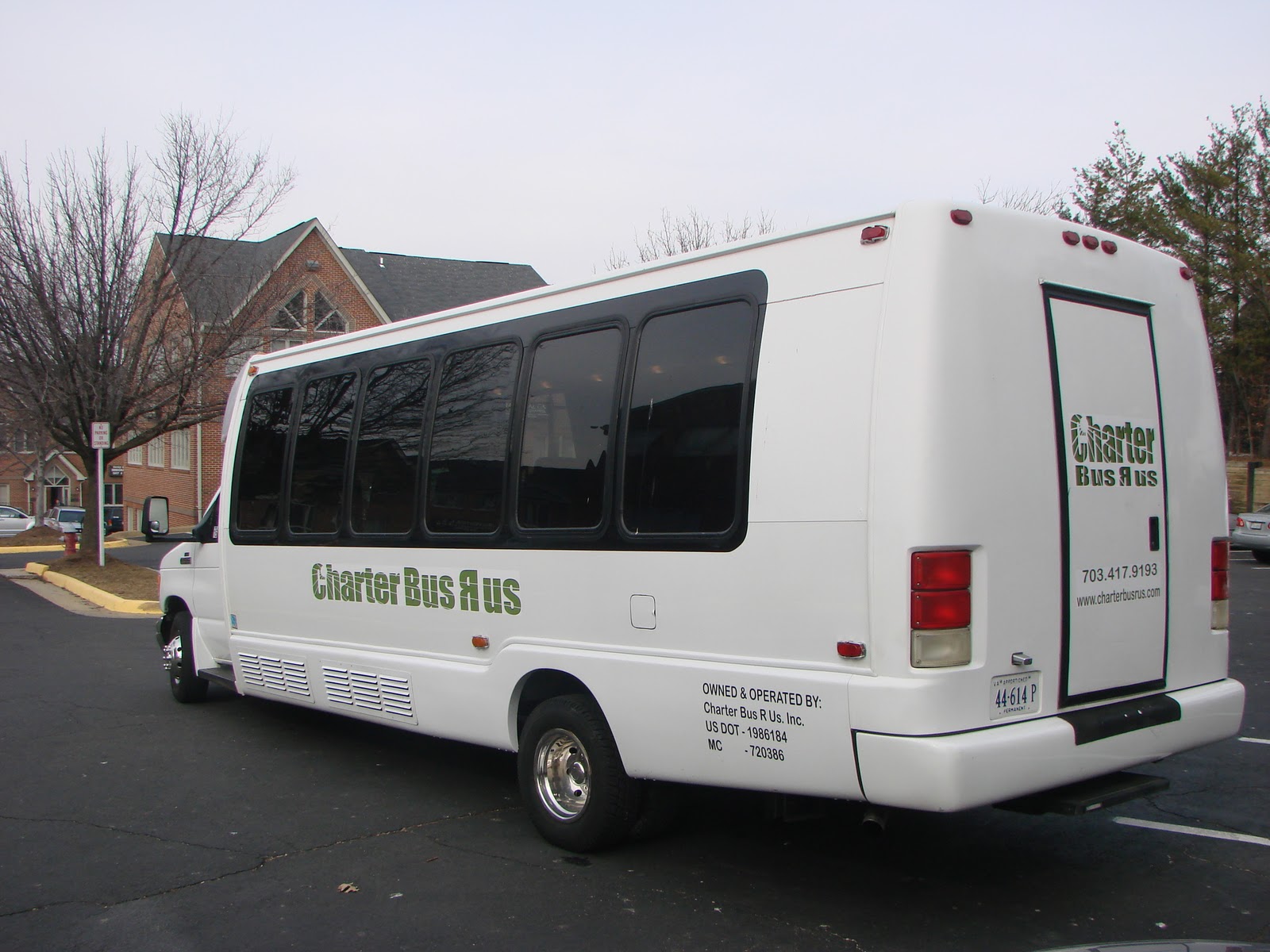 Coach Bus and Minibus Rental Service in DC, VA, MD: bus charter for tour
