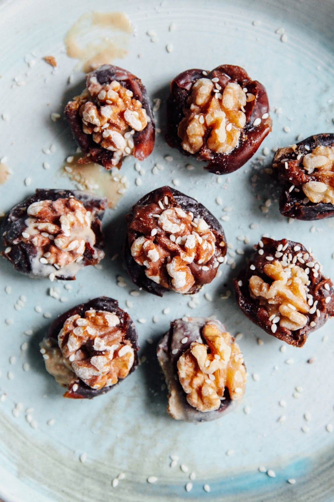 This Rawsome Vegan Life: FREEZER FUDGE BITES IN 10 MINUTES YESSSS