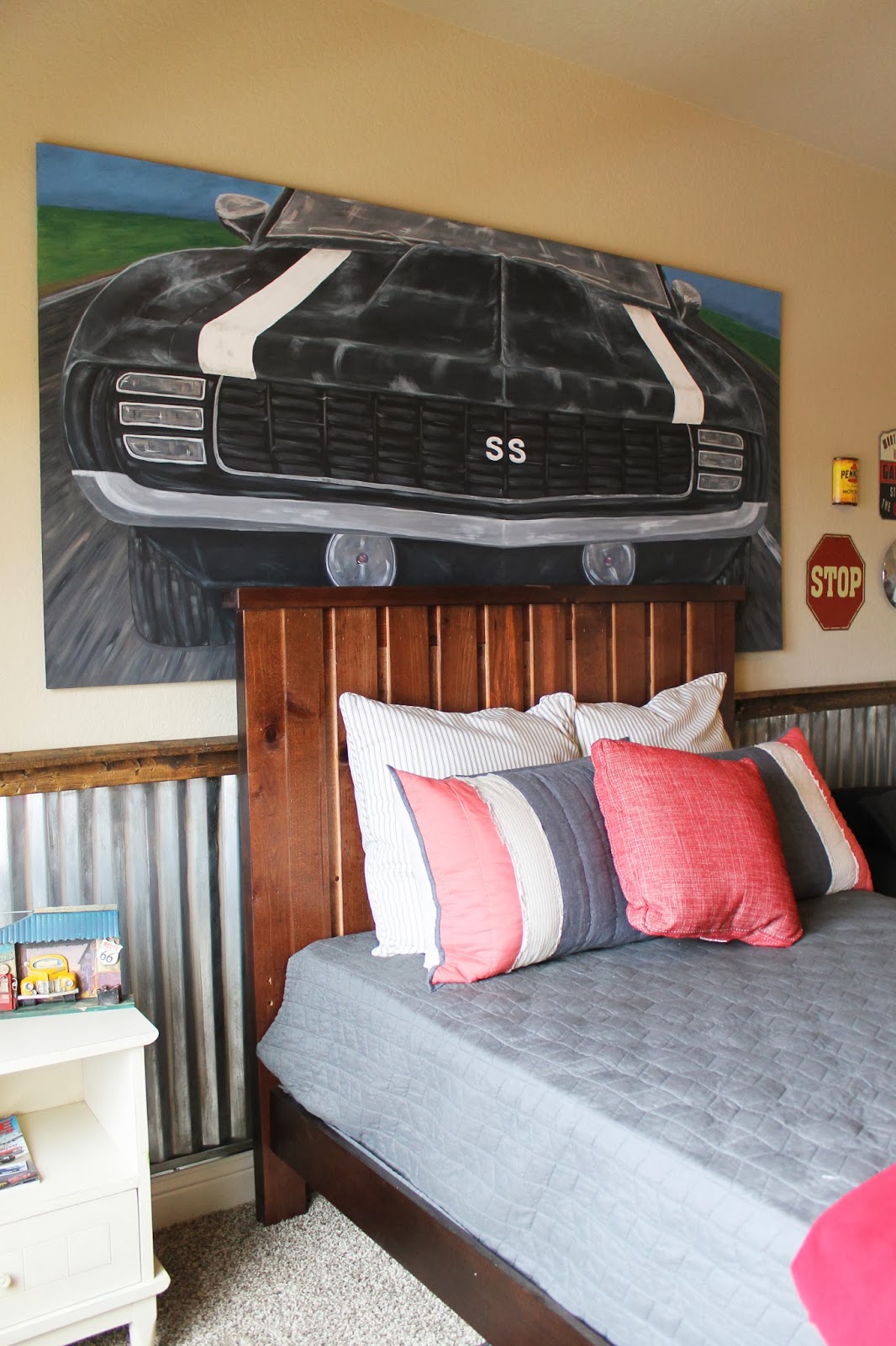 The ragged wren : Hot Rod Bedroom