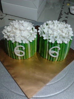 cuppiesdeco: the 66 birthday cake