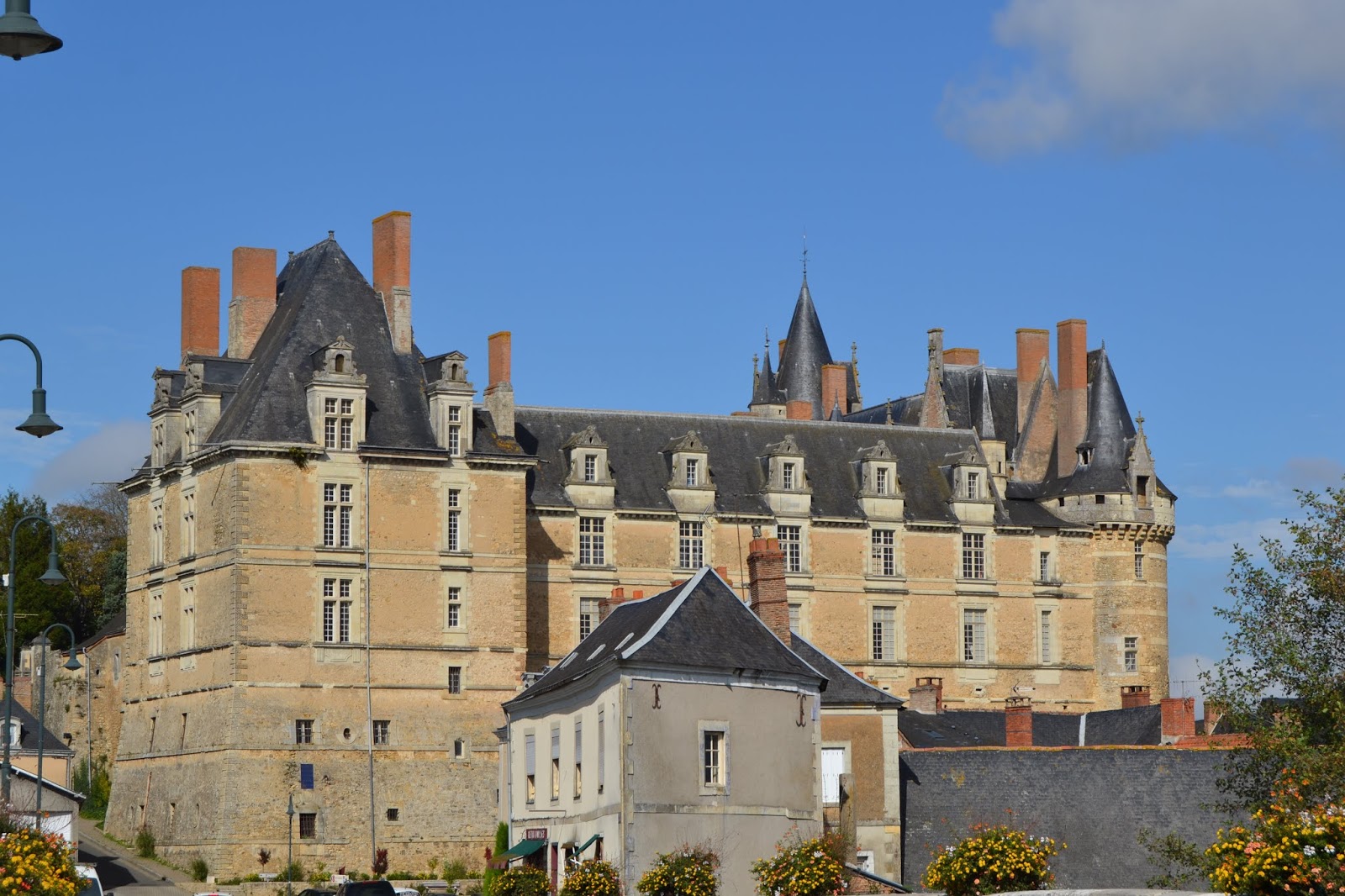 Ville de pierres et d'eau, Durtal et son éblouissant château
