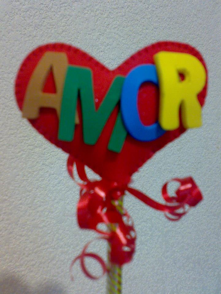 Corazones de fomi decorados - Imagui