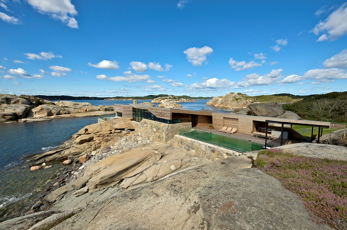 Color Outside the Lines: Book Review: Seaside Living: 50 Remarkable Houses