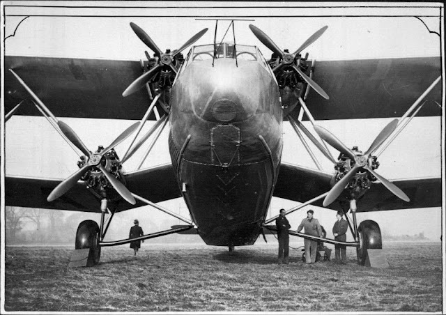 daily timewaster: Handley Page H.P.42E