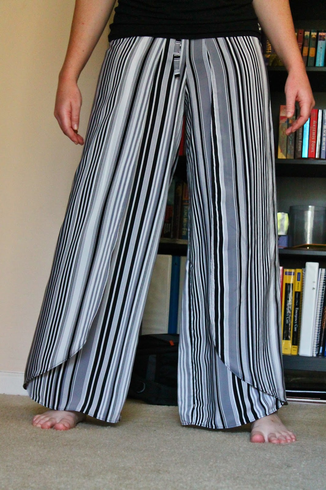 Straight Eight Sewing: Simplicity 4192 Pants Sew-Along