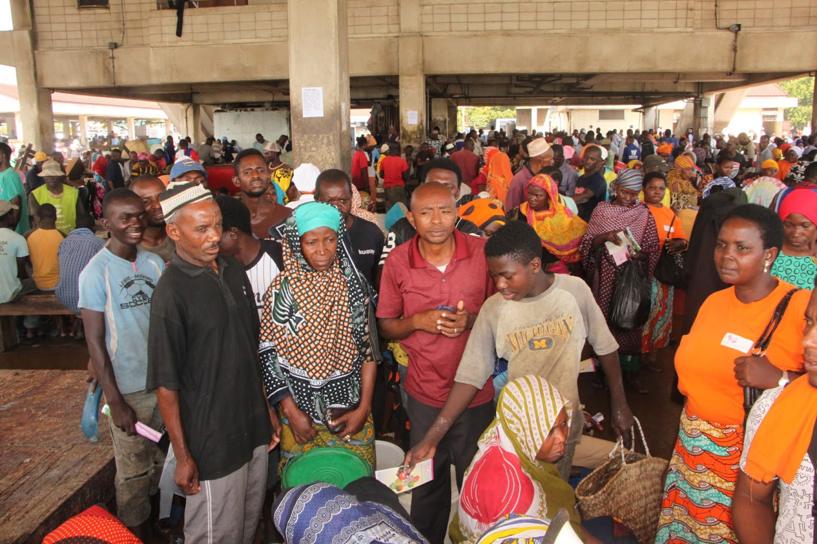 WAFANYABIASHARA SOKO LA KIMATAIFA LA SAMAKI LA FERI WATAKIWA KUUKATAA ...