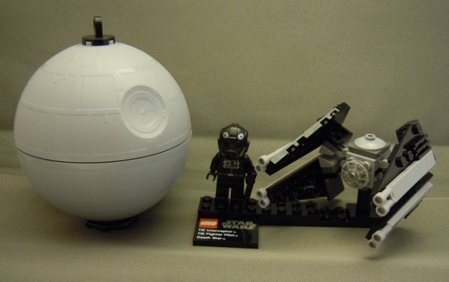 Boris Bricks: LEGO Star Wars #9676 TIE Interceptor and Death Star Review